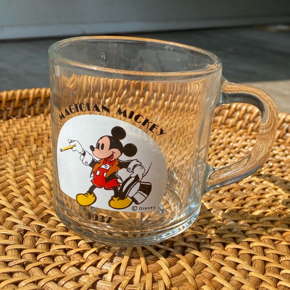 Disney | Dining | Vintage Disney Magician Mickey Mouse 937 Collectible ...